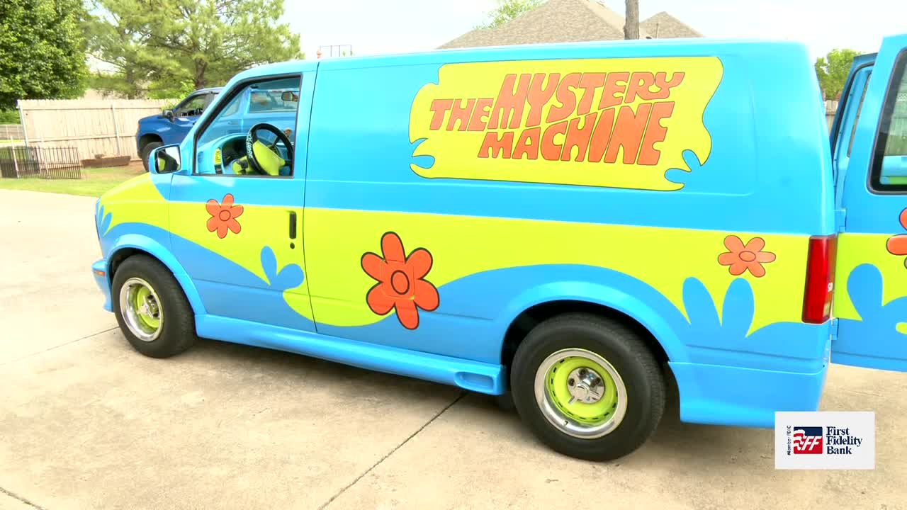 Driven by love: A teacher’s legacy rolls on with the Scooby-Doo reading van