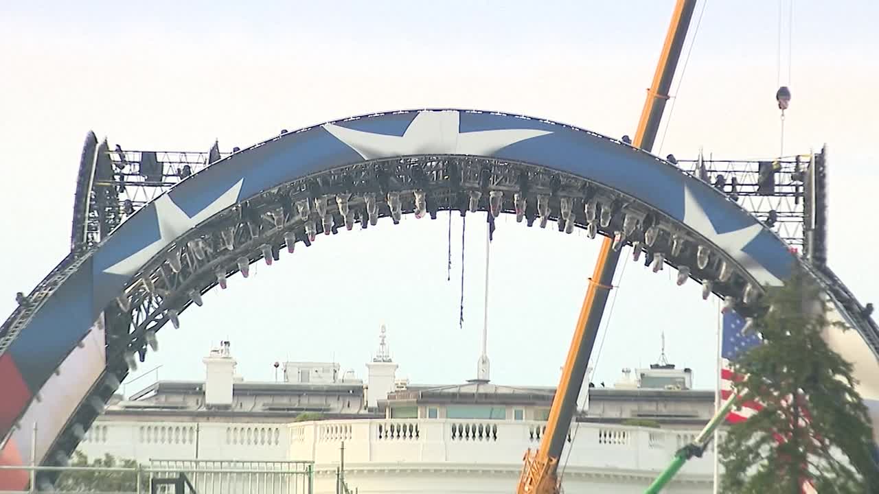 Temporary Arena Under Construction on White House Lawn Ahead of UFC ...