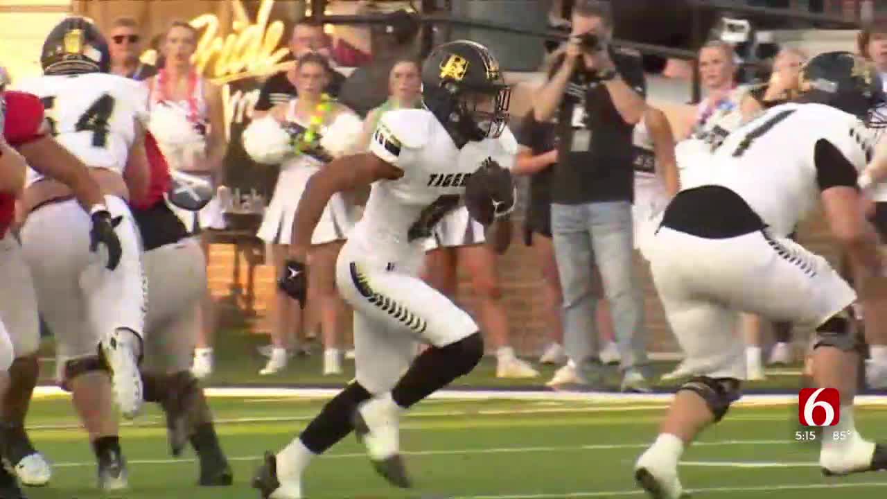 High School Football Teams Meet Up For Scrimmages Ahead Of Season