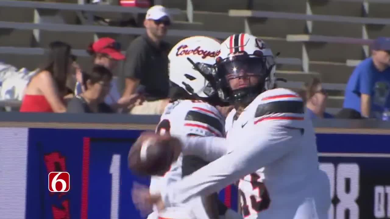 Oklahoma State's Alan Bowman Earns Walter Camp Offensive Player Of The Week