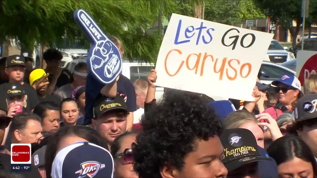 Thunder fans line up outside Raising Cane's for the chance to meet star ...