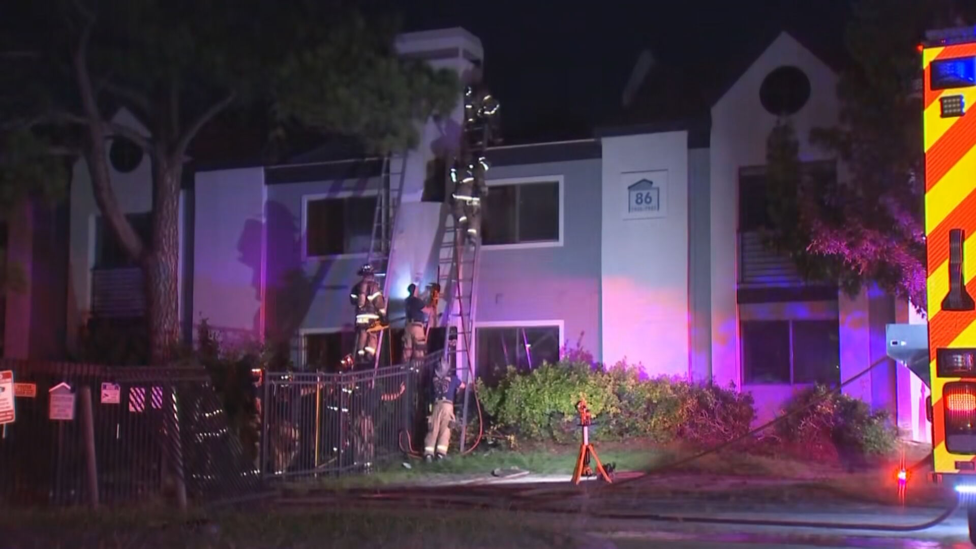 Tulsa Firefighters investigate fire at Vista Shadow Mountain Apartments