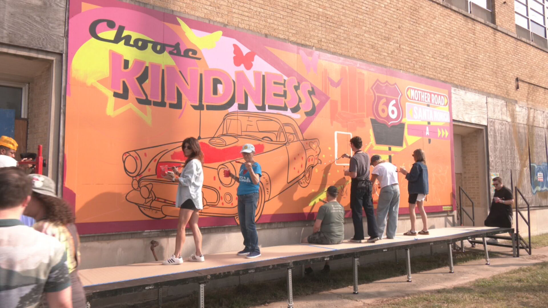 Former Tulsa mayor leads Route 66 mural project for 70th birthday