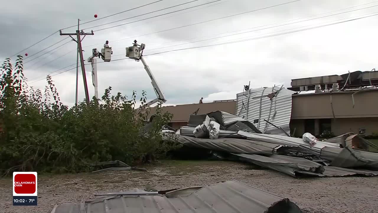 Sallisaw hospital roof damaged in storm